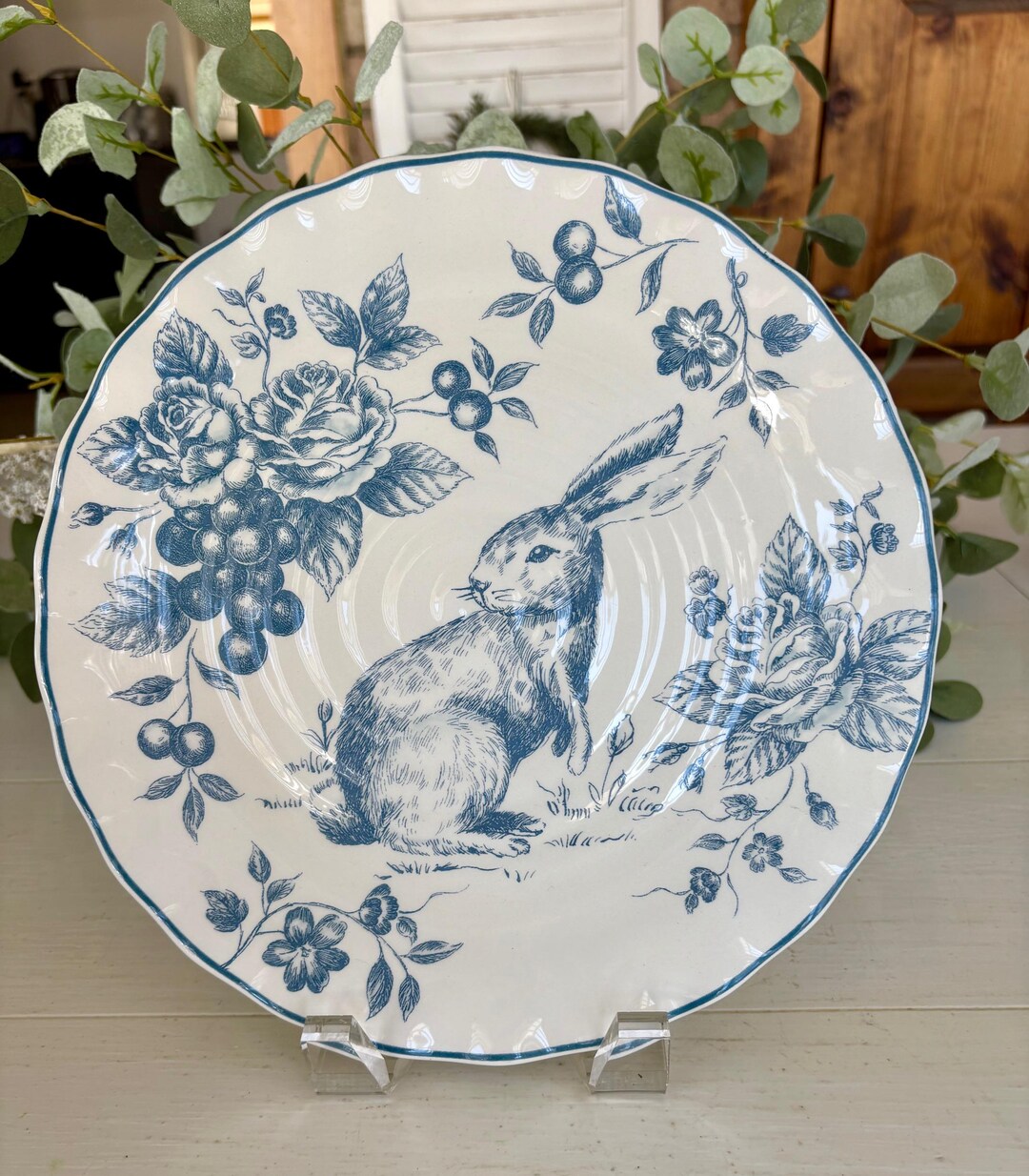 Vintage Bunny Plate With Floral (blue and White) - Etsy
