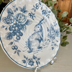 Vintage Bunny Plate With Floral (blue and White) - Etsy