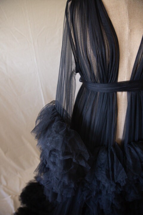 Gothic Maternity Dress for Photoshoot Australia/long Train Photo Shot ...