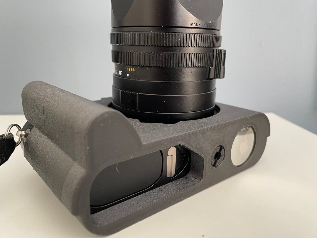 Leica Q/ Q2/ Q3 Case With Air Tag Slot - Etsy