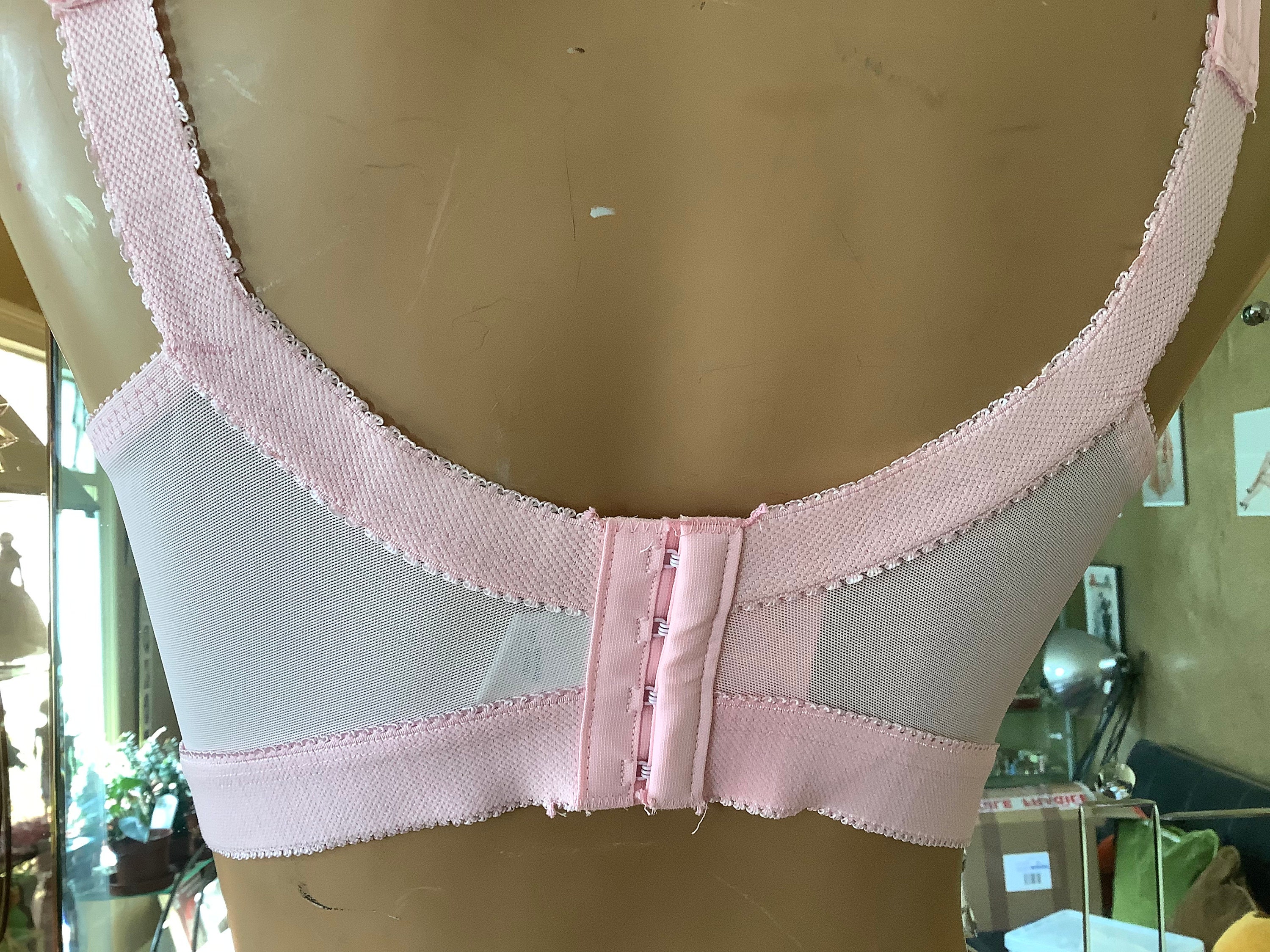 Playtex Cross Your Heart Bra Slightly Sheer Pink Lace Etsy