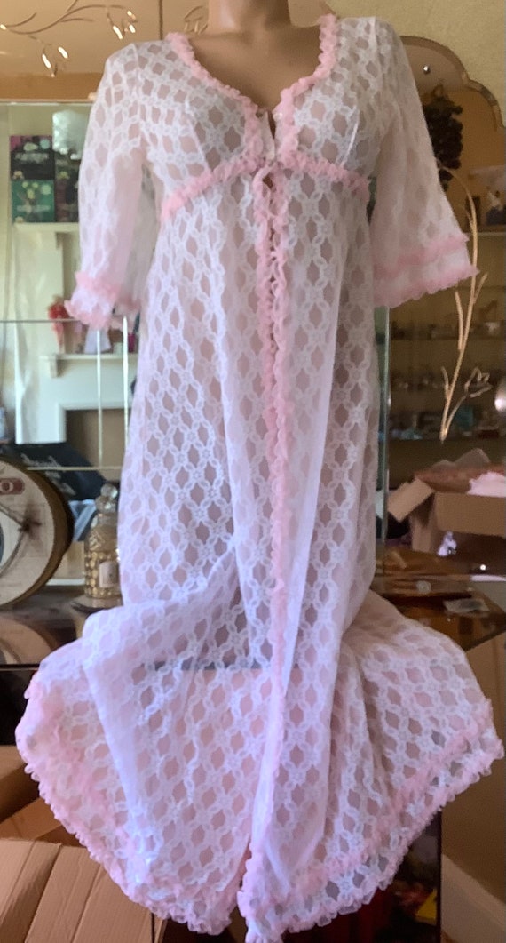 Pink sheer nylon white lace Peignoir robe - Gem