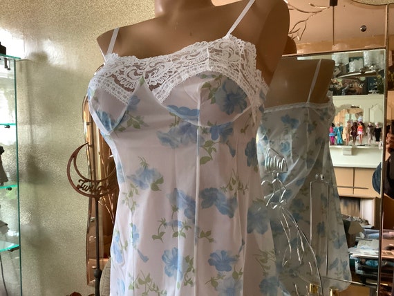 Vintage floral Perlon sheer slip - Gem