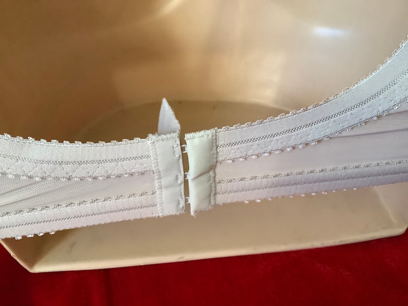 Playtex Cross Your Heart Bra Slightly Sheer White Lace - Etsy UK