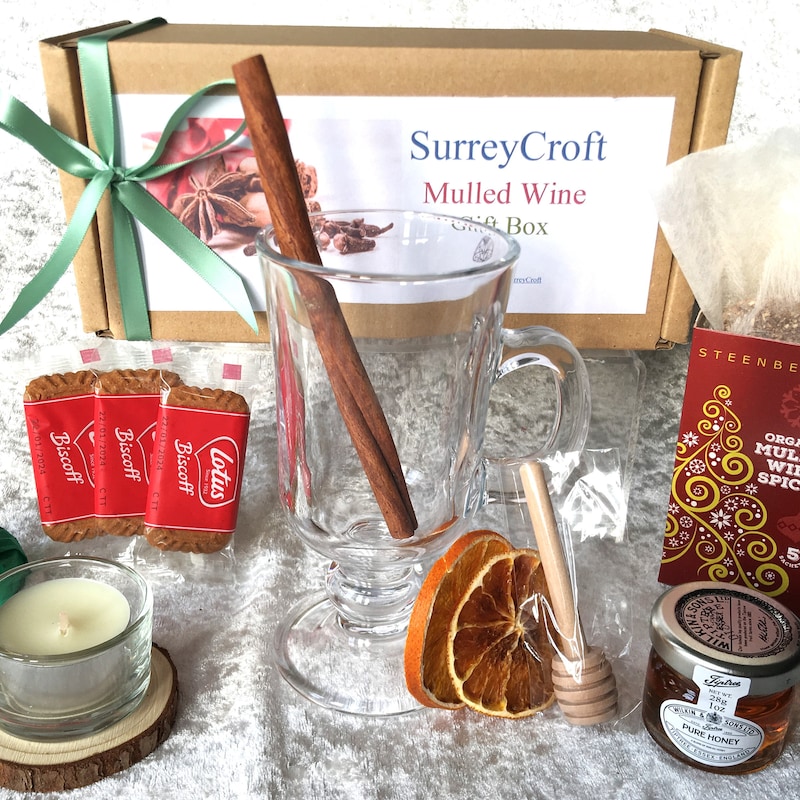 Mulled Wine Gift Set - 60+ Gift Ideas for 2026