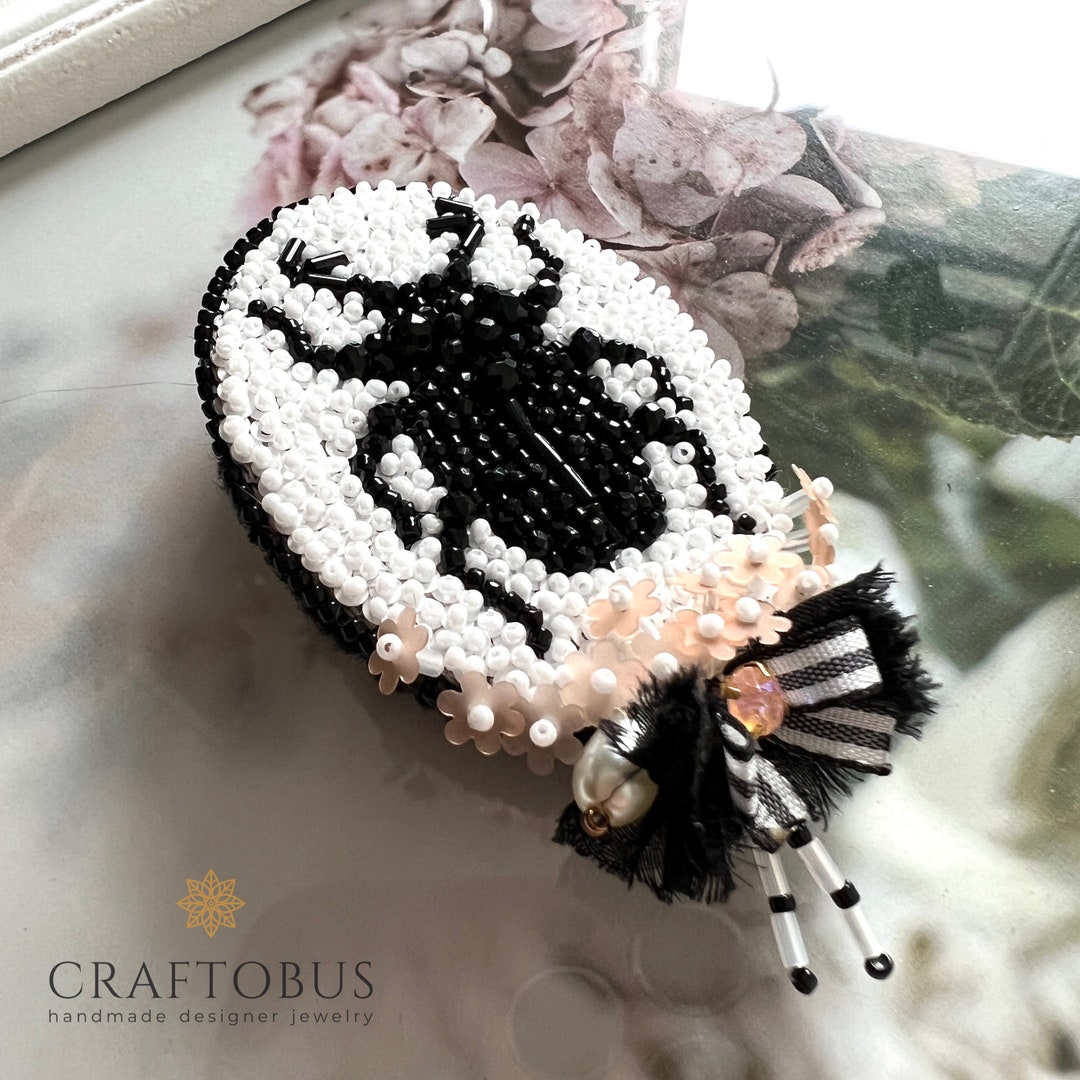 Seed Beaded Beetle Brooch Handmade, Beads Embroidered Pendant-brooch ...