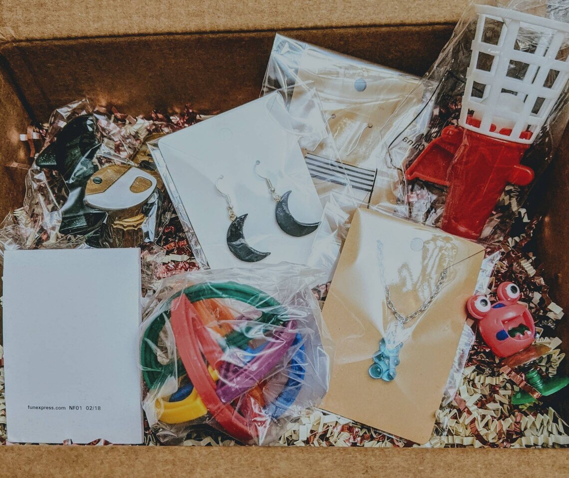 JEWLERY MYSTERY BOX | Handmade Jewlery | All Hypoallergenic | Clip-on ...