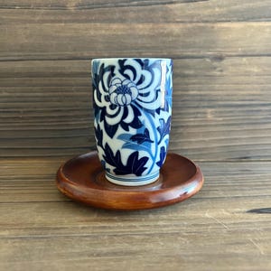 Vintage Japanese Tea Cups With Wooden Saucers Set of 5 Mis-matched ...