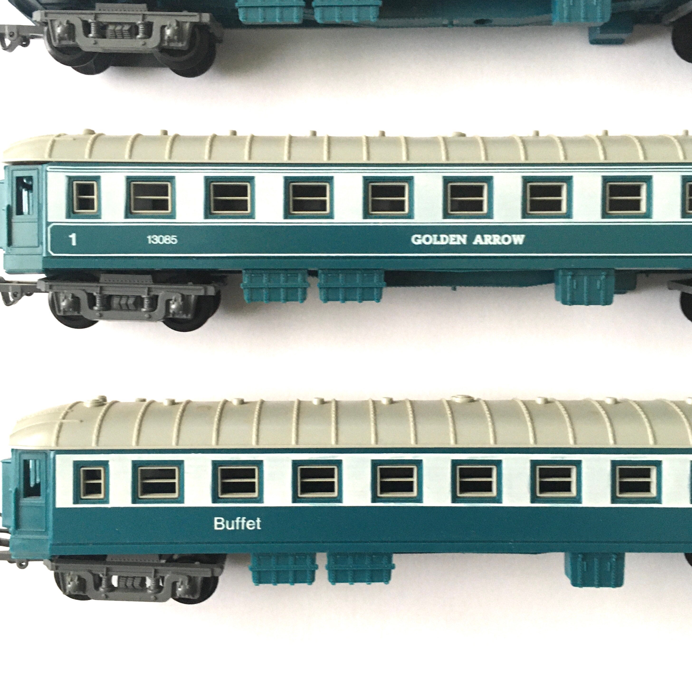 Vintage JOUEF HO Golden Arrow Electric Train Coaches Coach Set - Etsy