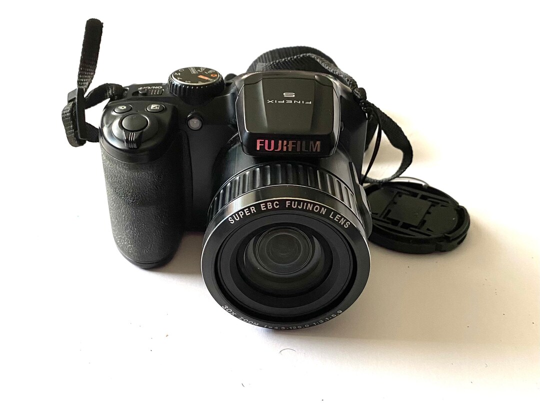 Vintage Retro FUJIFILM FINEPIX S 16MP Digital 30x Zoom Camera - Etsy