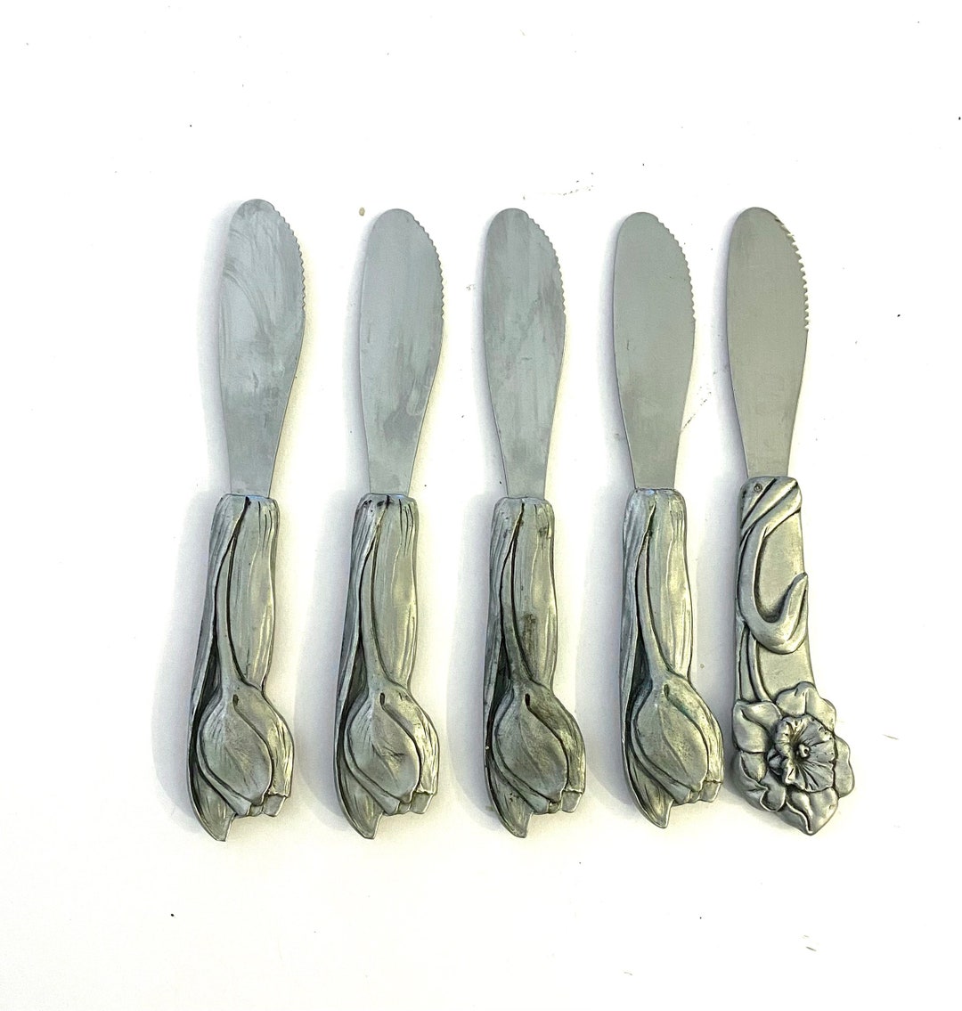 5 Piece Vintage Set SEAGULL Pewter Cutlery Butter Knives Flower Pattern ...