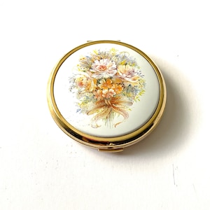 Vintage White Floral STRATTON Compact Case Vintage Retro - Etsy