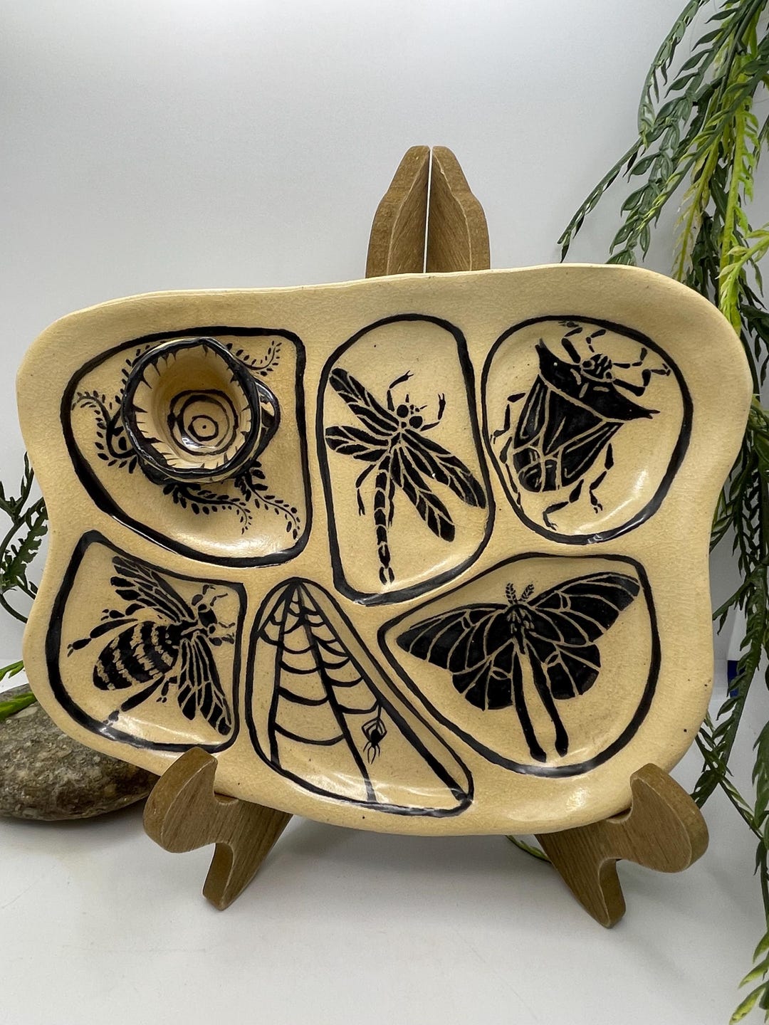 Ceramic Insect Themed Paint Palette With Water Cup, Bug Handmade ...