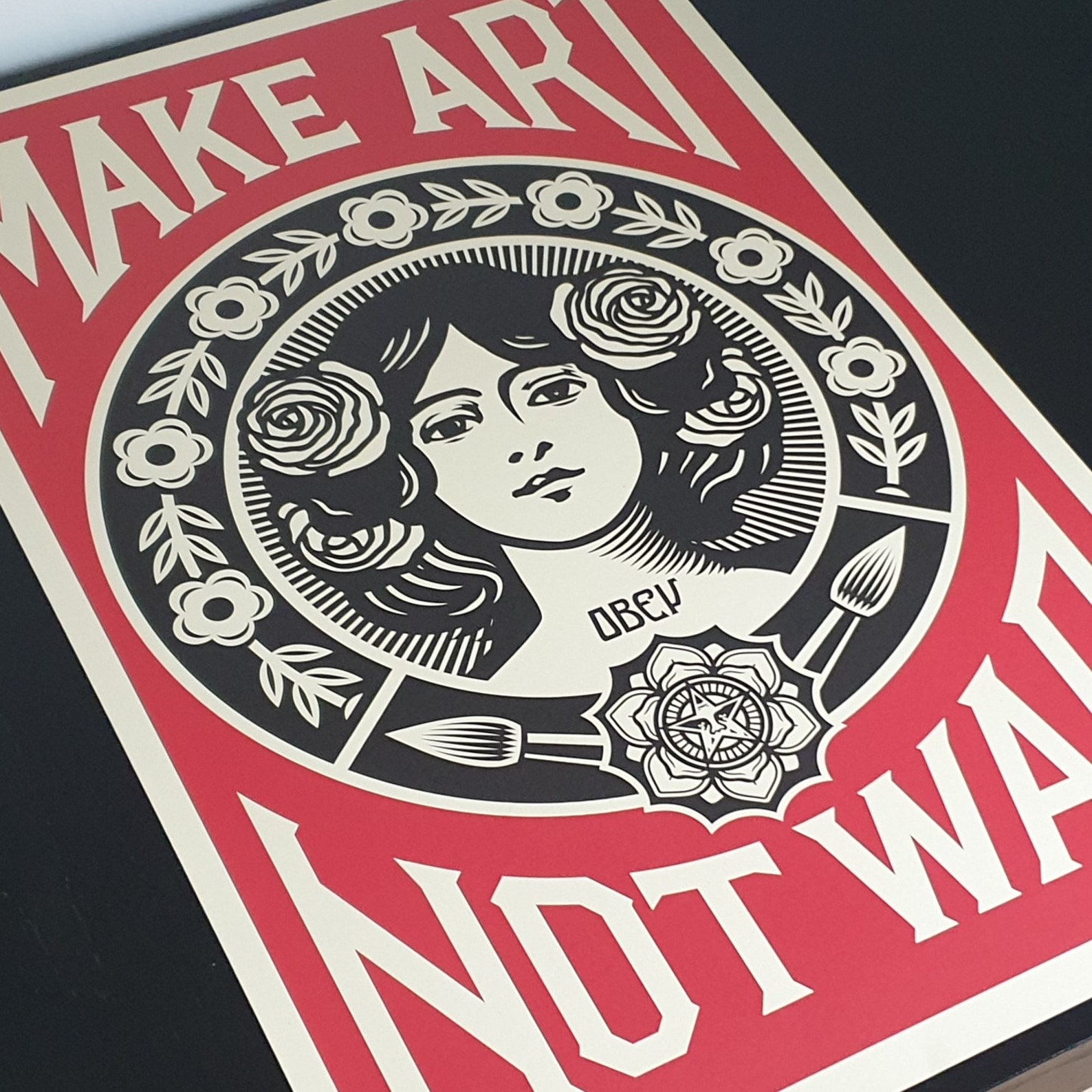 Affiche Shepard Fairey (OBEY) - SIGNÉE - Make Art Not War - 2025 - Open ...