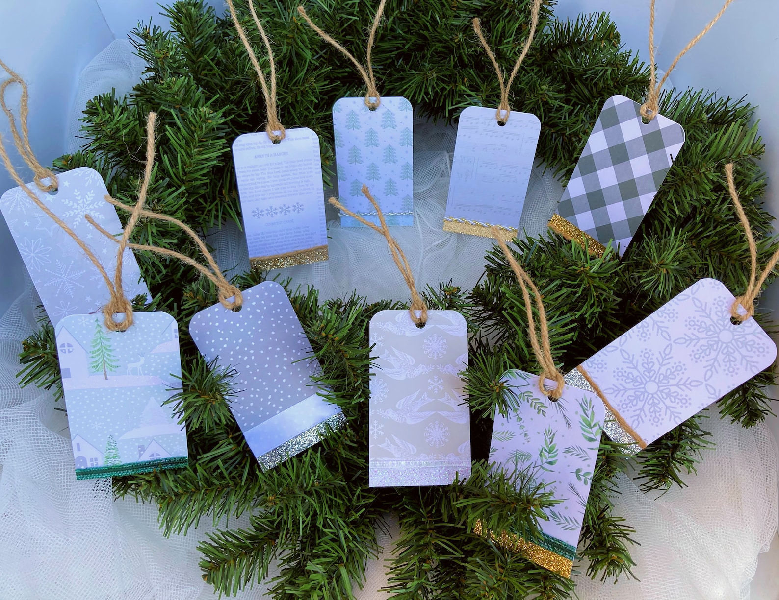 White Christmas Gift Tags, Set of 10 Embellished Winter Gift Tags ...