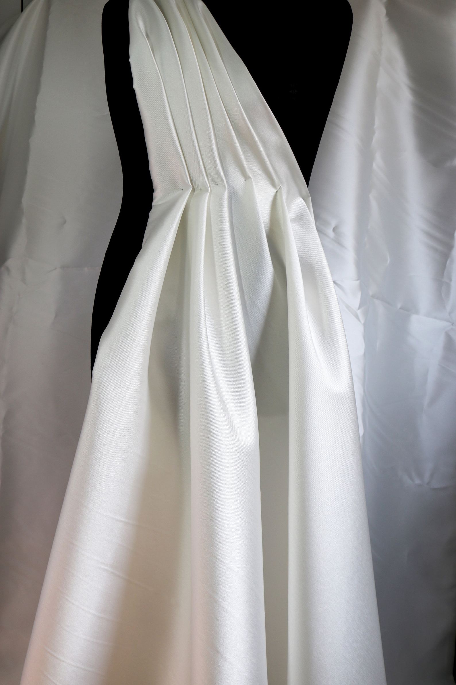 Luxurious Mikado Satin fabric Ivory Mikado Fabric Bridal - Etsy 日本