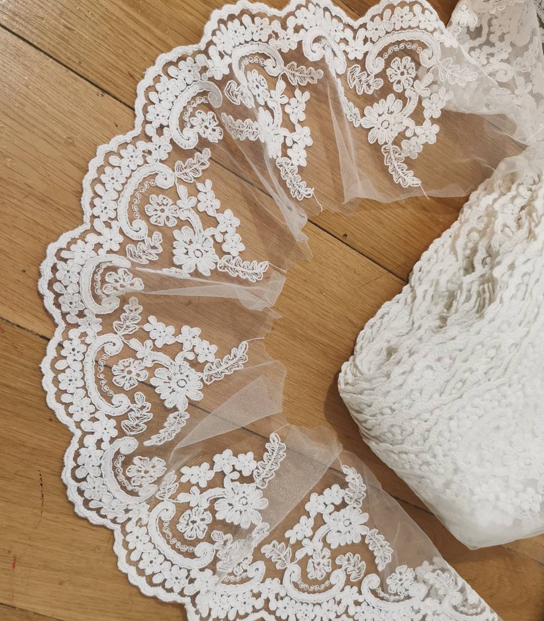 Lace Edging, Lace Trim off White Colour, Scalloped Lace Trim, Chantilly ...