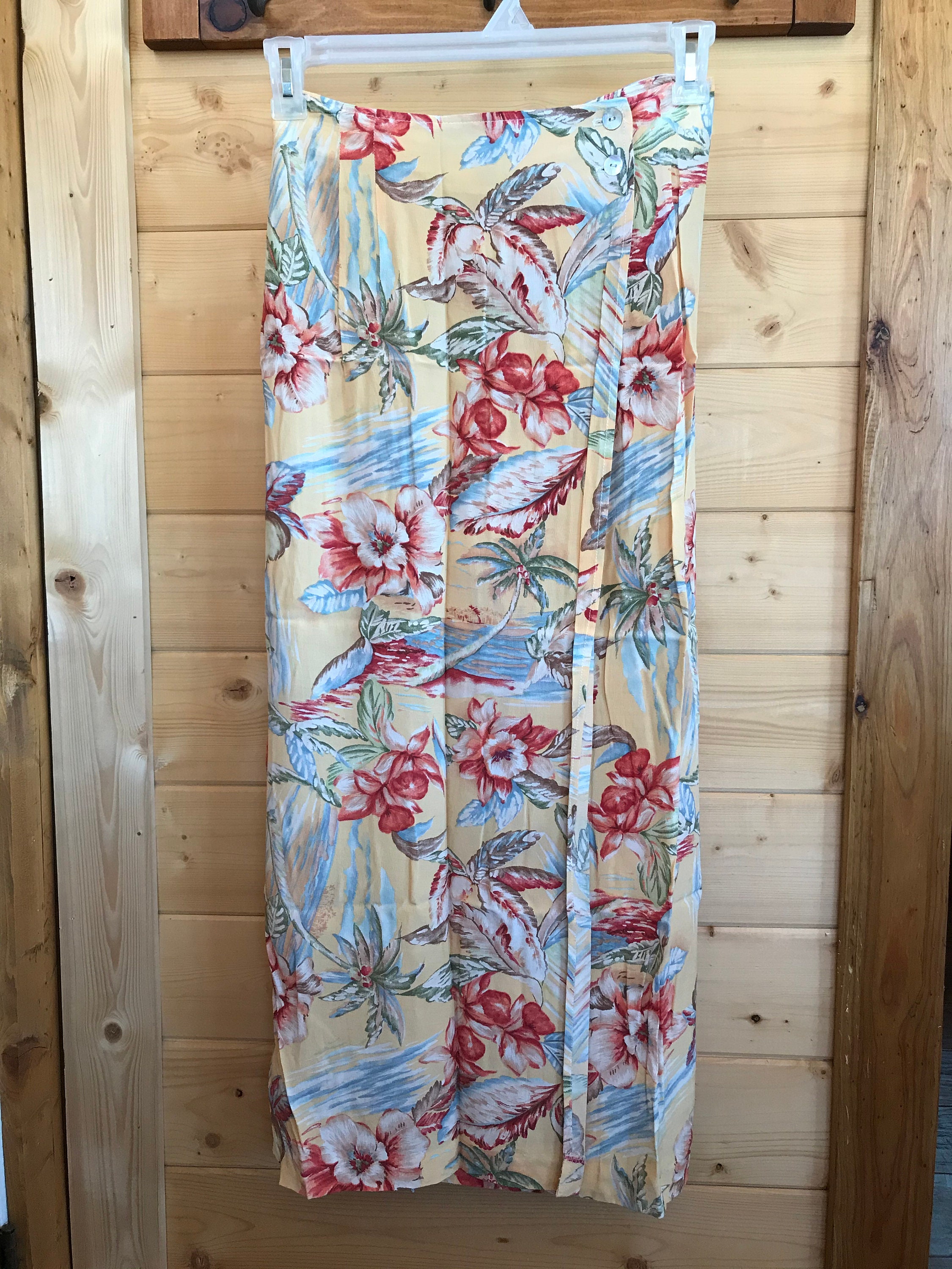 Awesome Hawaiian Print Wrap Skirt, Vintage Hawaiian Wrap Skirt, Vintage ...
