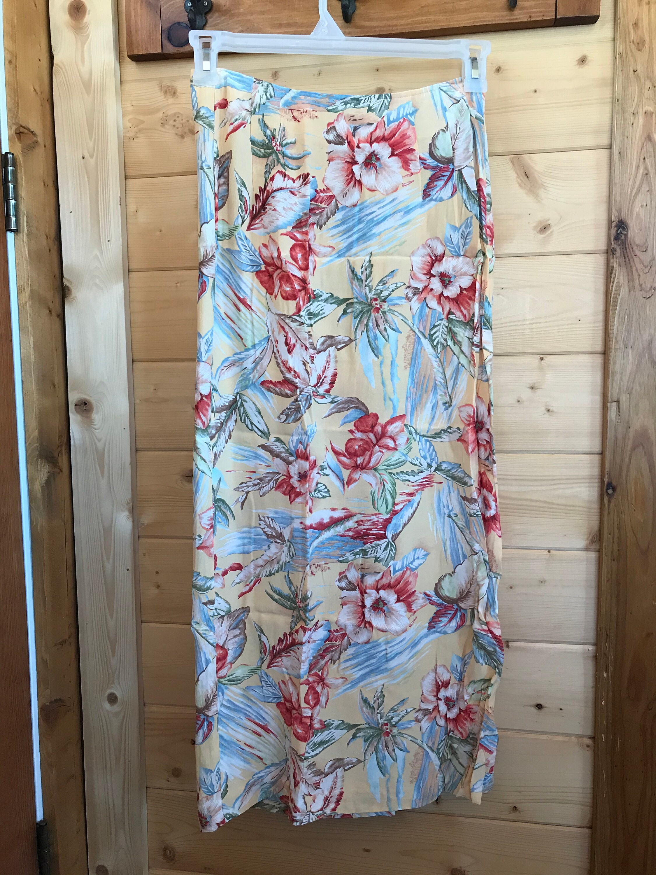 Awesome Hawaiian Print Wrap Skirt, Vintage Hawaiian Wrap Skirt, Vintage ...