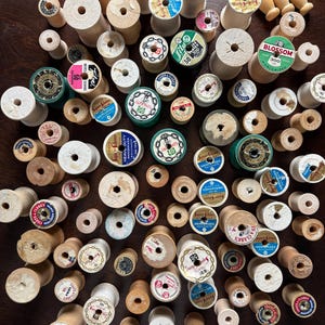 Lot of Vintage Empty Wooden Thread Spools Various Sizes, With/without ...