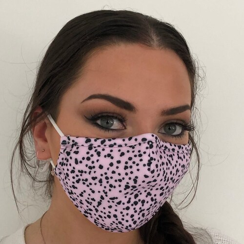 Keep Safe Face Mask With Adjustable Ear Loops and Nose Wire - Etsy UK