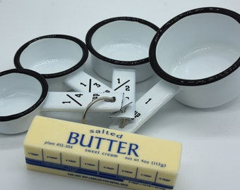 Amazing RED & White Marbled Splatter Enamelware Measuring Cups 1/4 - 1/ ...