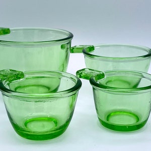 Nesting Vintage Style Stacking 4 Pc. Measuring Cups Set 1/4, 1/3, 1/2 ...
