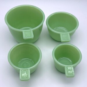 Nesting Vintage Style Stacking 4 Pc. Measuring Cups Set 1/4, 1/3, 1/2 ...