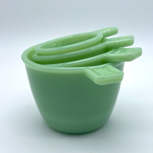 Nesting Vintage Style Stacking 4 Pc. Measuring Cups Set 1/4, 1/3, 1/2 ...