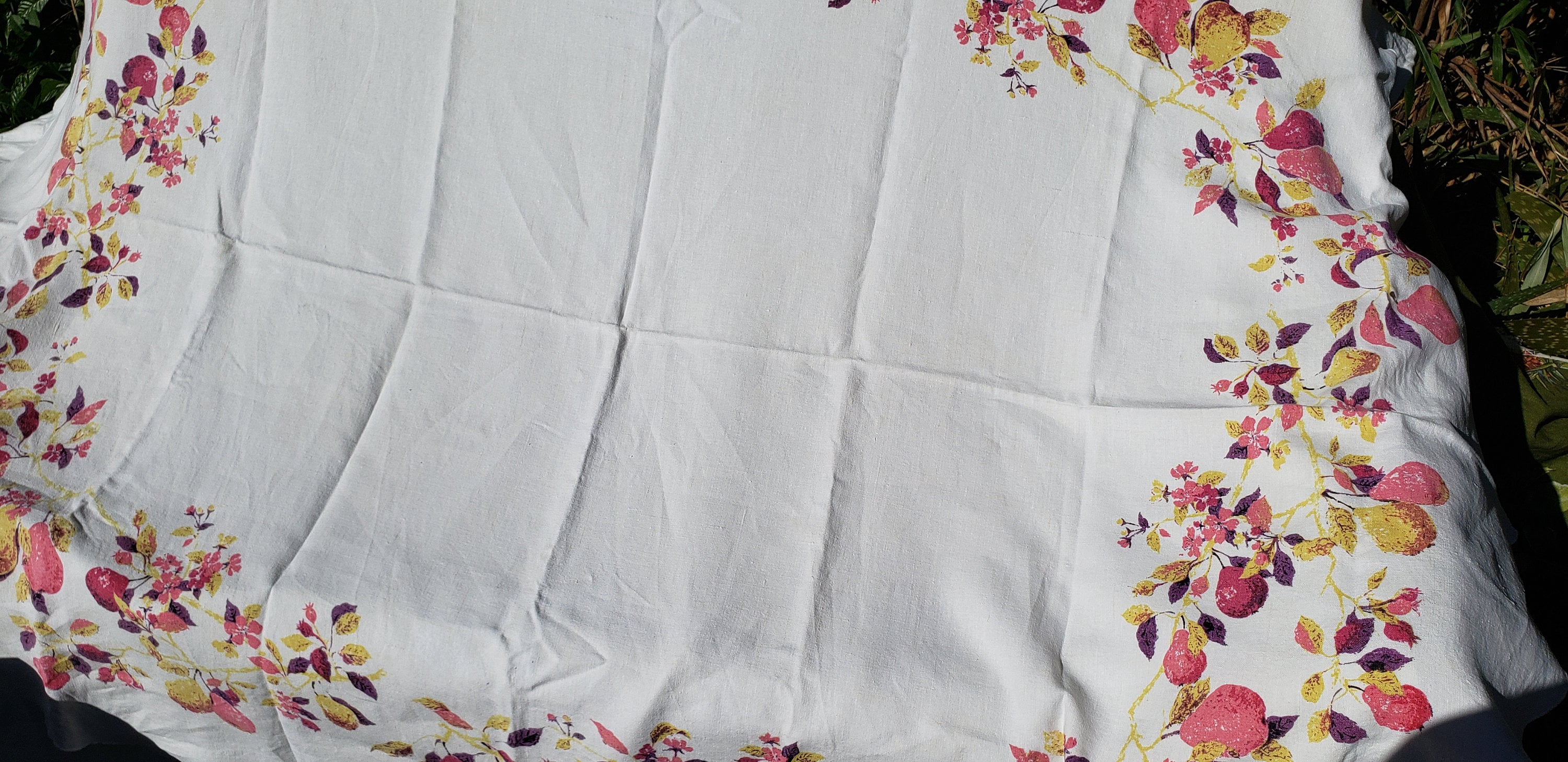 Vintage Luther Travis Linen Oval Floral and Fruit Pear Tablecloth Pinks ...
