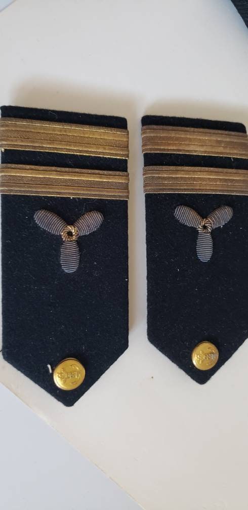 Vintage Merchant Marines USNR Buttons and Hard Shoulder Boards and Pins ...