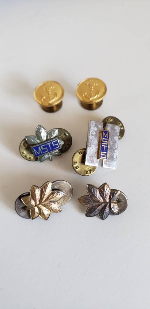 Vintage Merchant Marines USNR Buttons and Hard Shoulder Boards and Pins ...