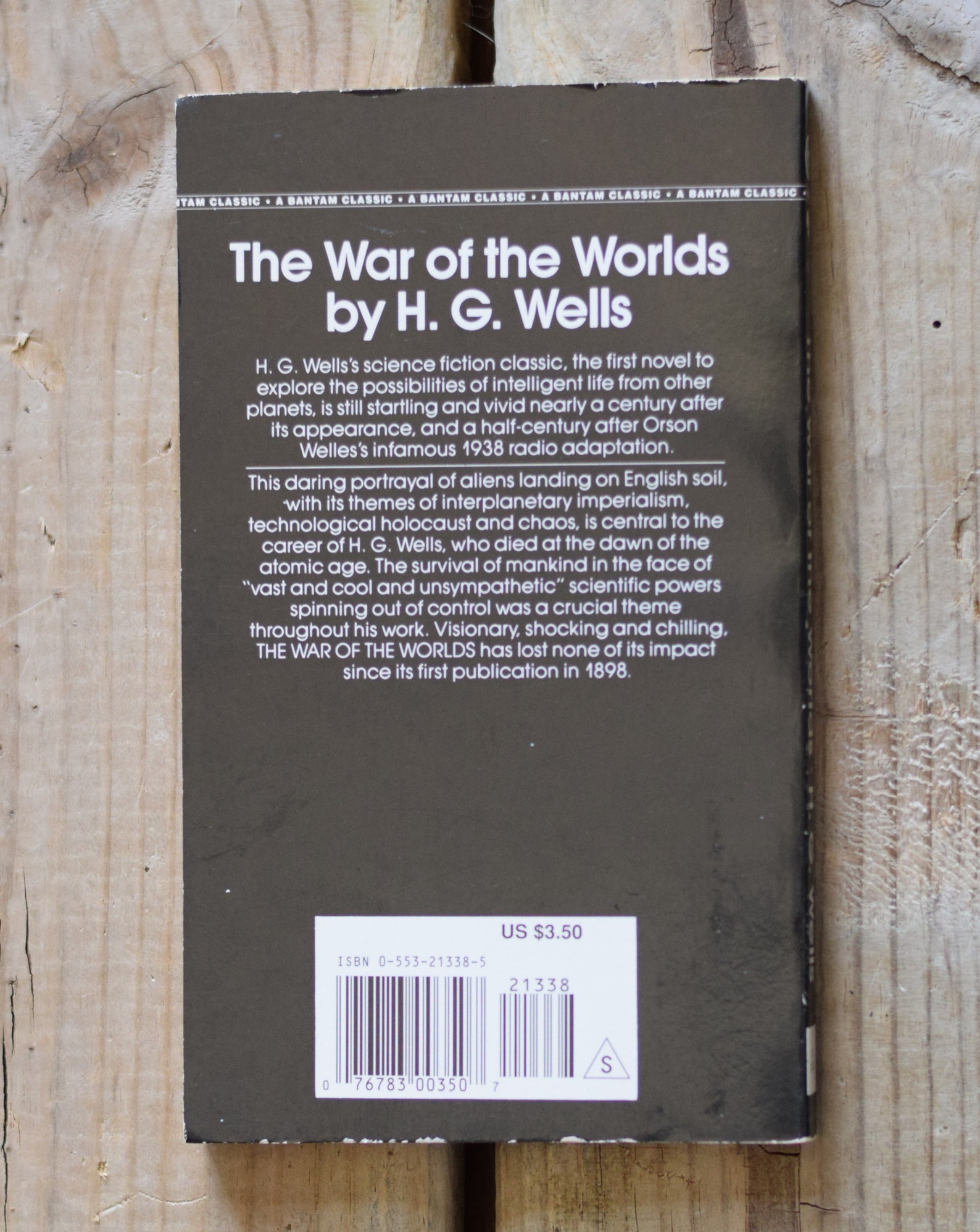 Vintage Sci-Fi Paperback Novel: H G Wells The War of the | Etsy