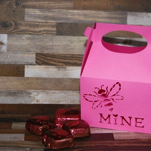 Valentine's Day Treat Box SVG File - "bee" Mine - Etsy
