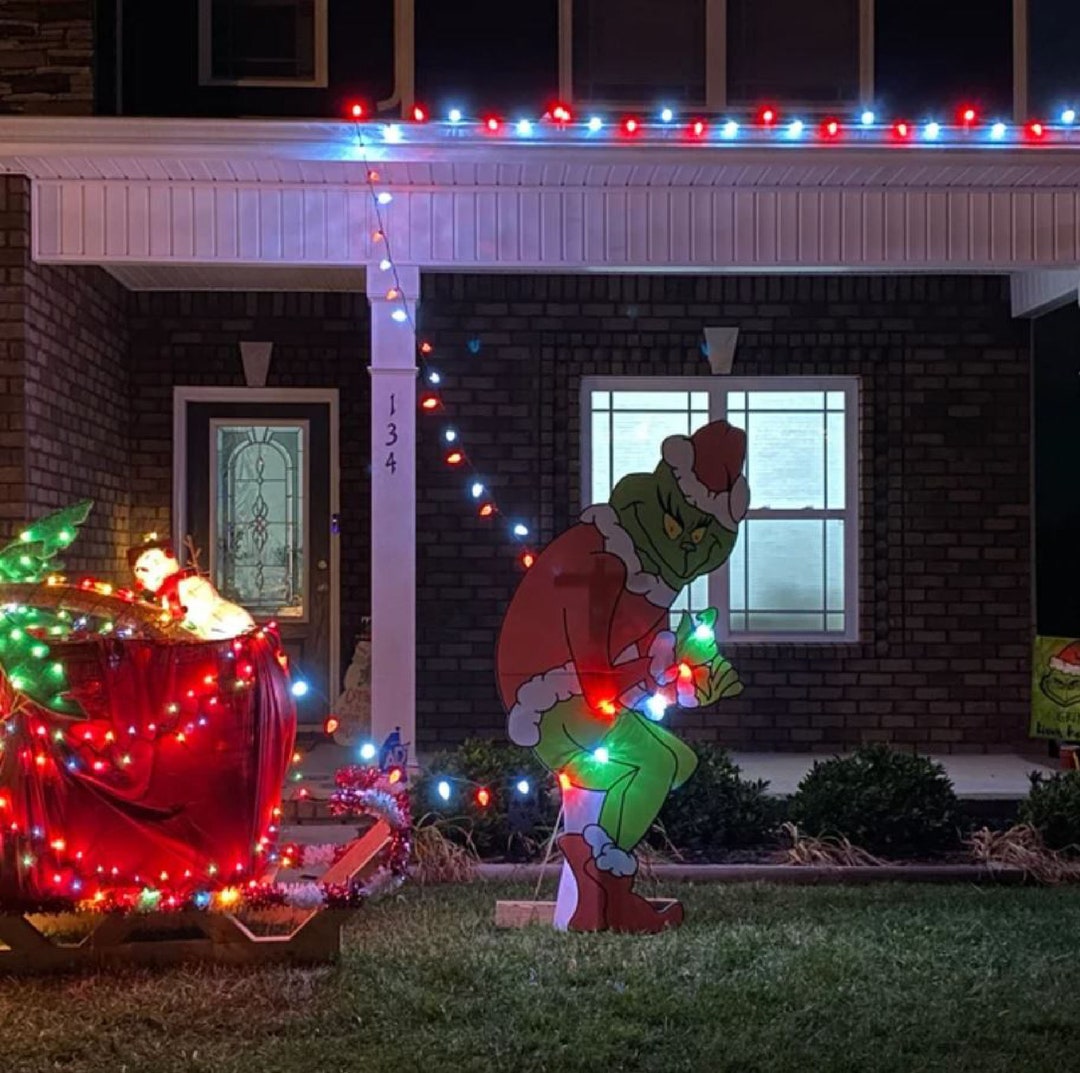 48 the Grinch, Max the Dog And/or Cindy Lou Cutouts NO FOLD weather ...