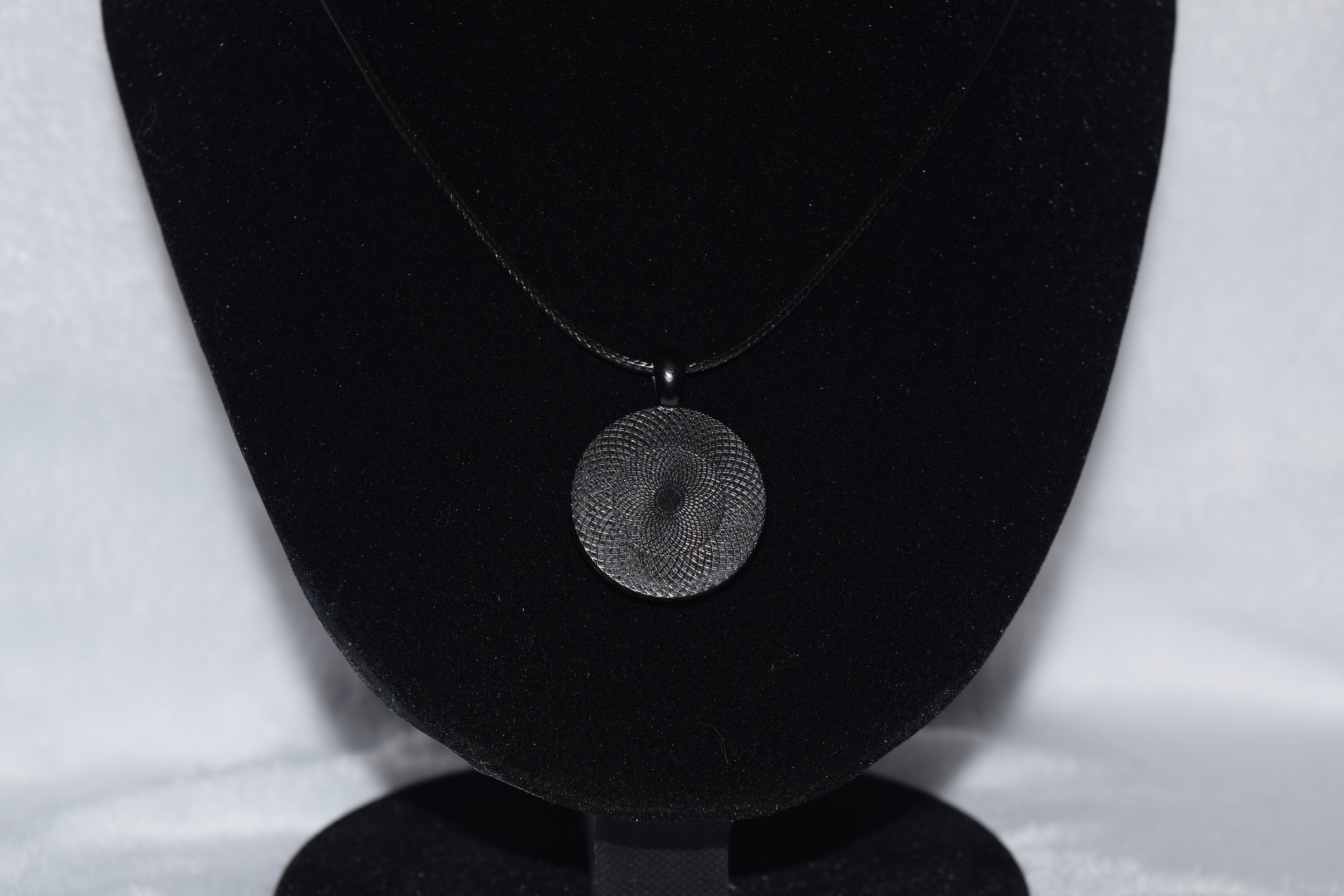 Thundercats Pendant Necklace | Eye of Thundera, Black Alloy, 50 Cm ...