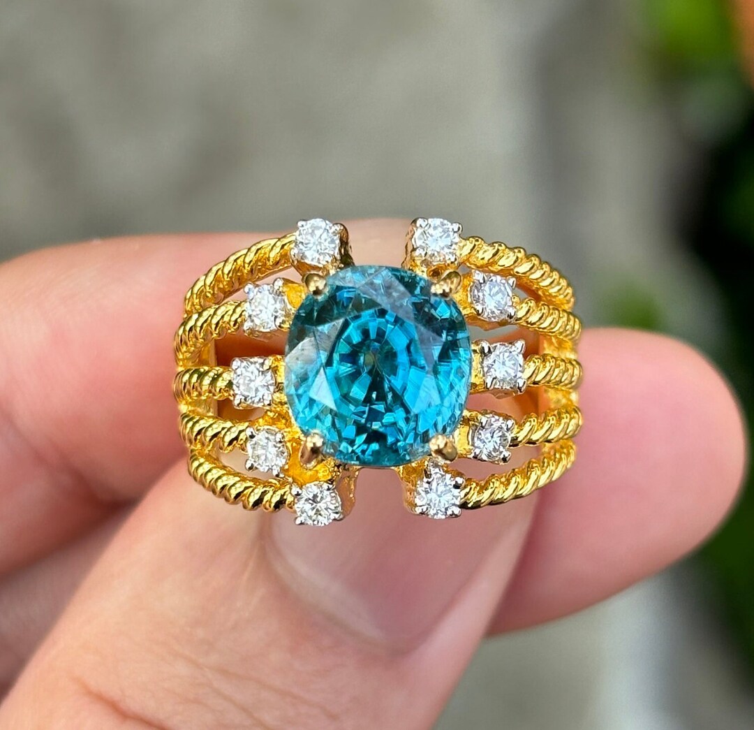 Vintage Natural Zircon and Diamonds on 17K Gold Ring Certified, Second ...