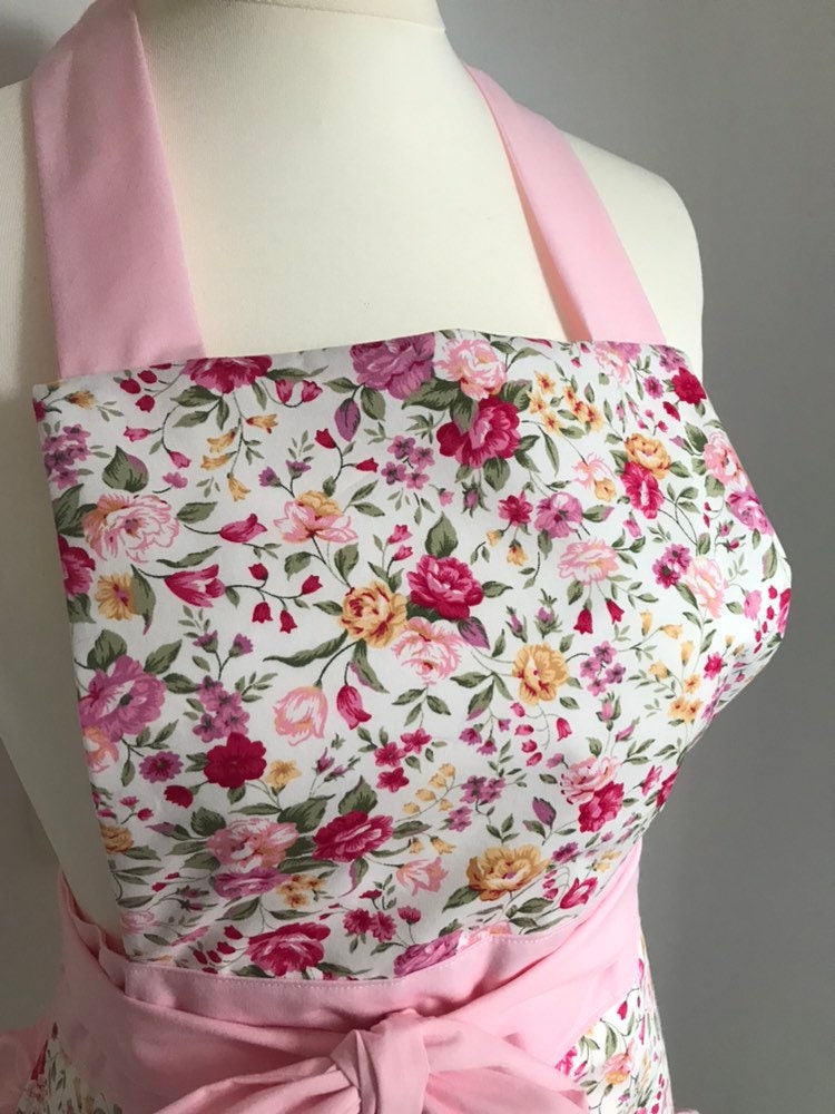 Pink Floral Apron Pink Frilly Apron Pink Apron Vintage | Etsy