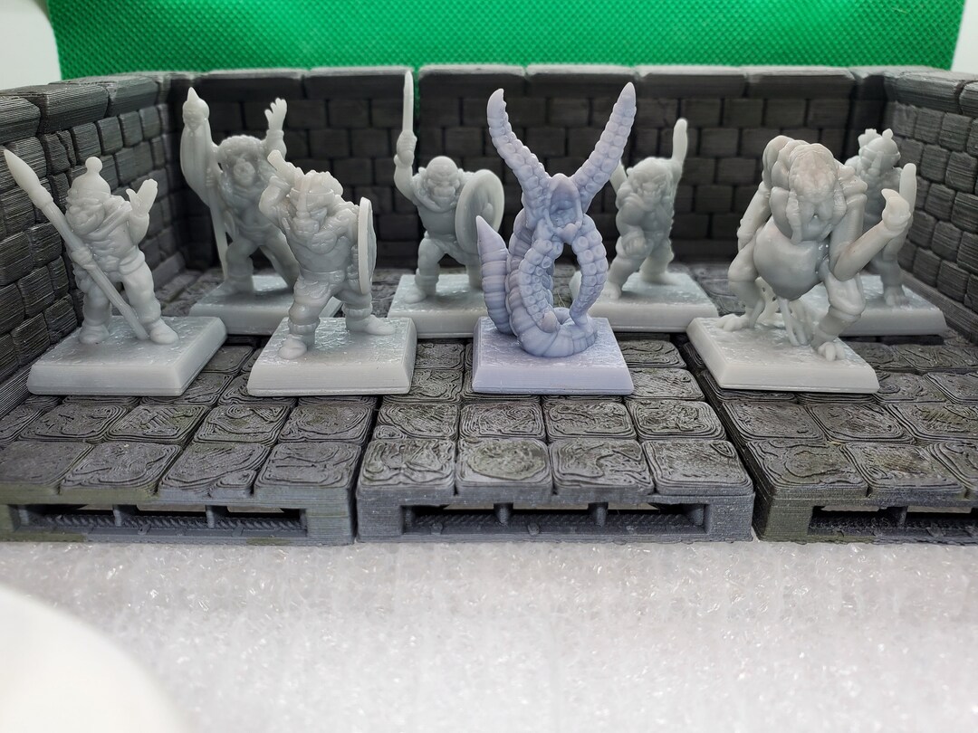 Orcs, Grick, and Ettercap - 28mm - Dungeons and Dragons - Pathfinder ...