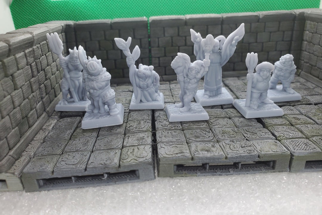 Halfling Farmer + Rouge, Opossum-folk, Goblin Jester, Orc, Sahuagin ...