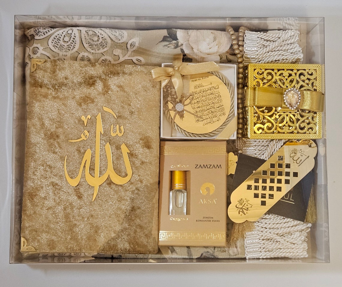 Islamic Gift Set Limited Edition Gold Velvet Quran Set - Etsy