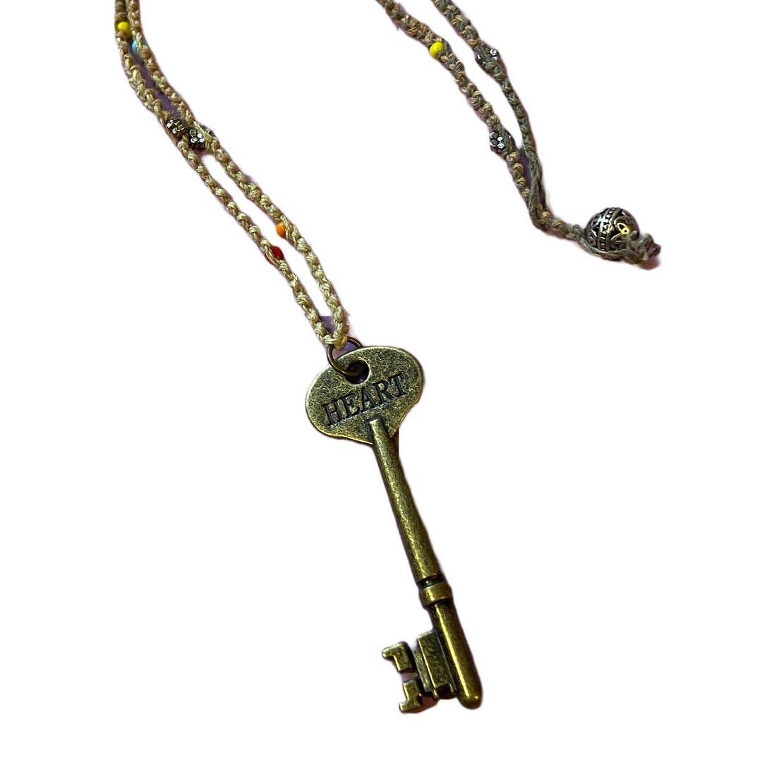 Skeleton Key Hemp Macrame Necklace - Etsy