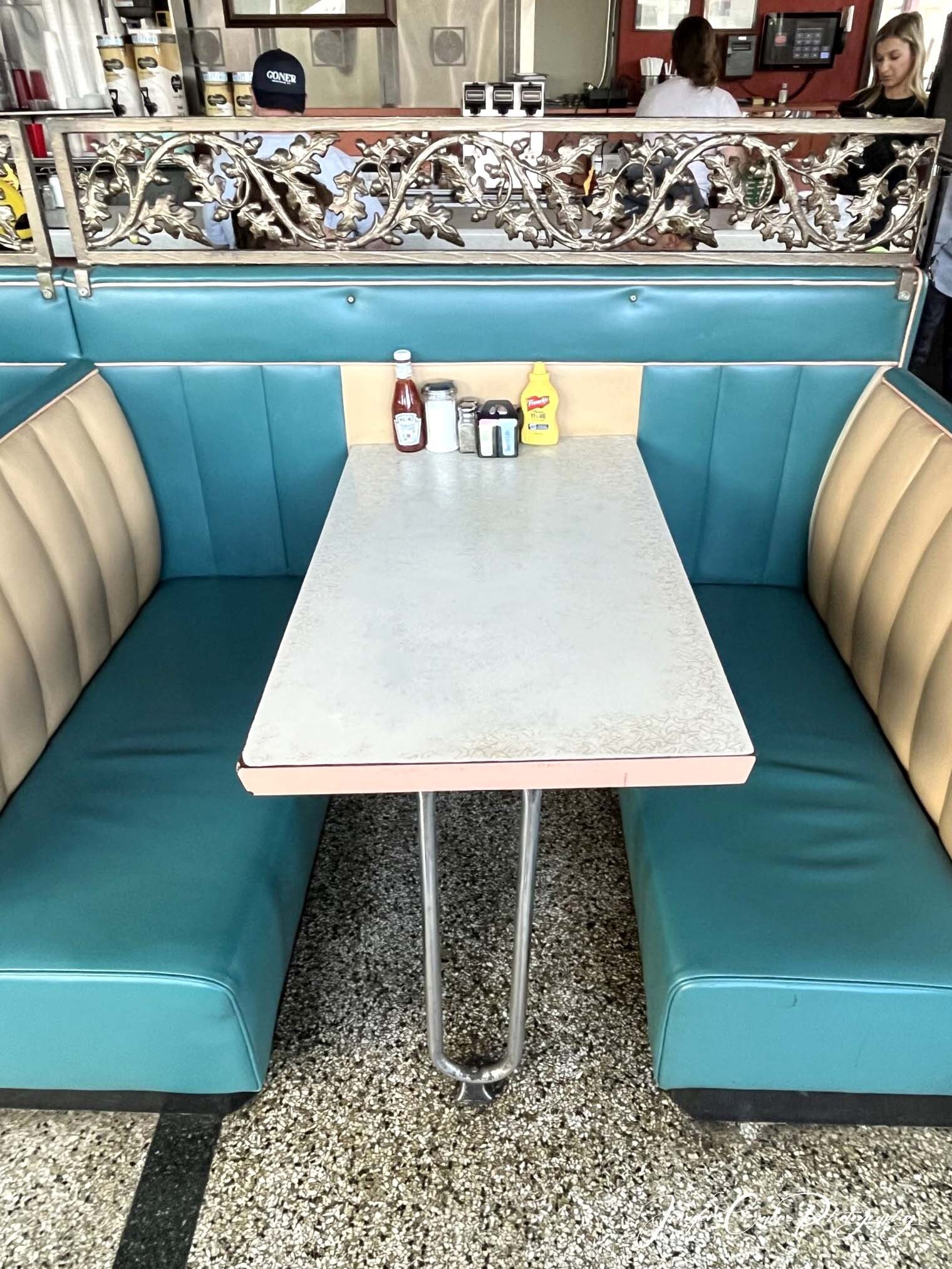 Arcade Diner Memphis TN Print – Retro Restaurant Booth Photography - Etsy