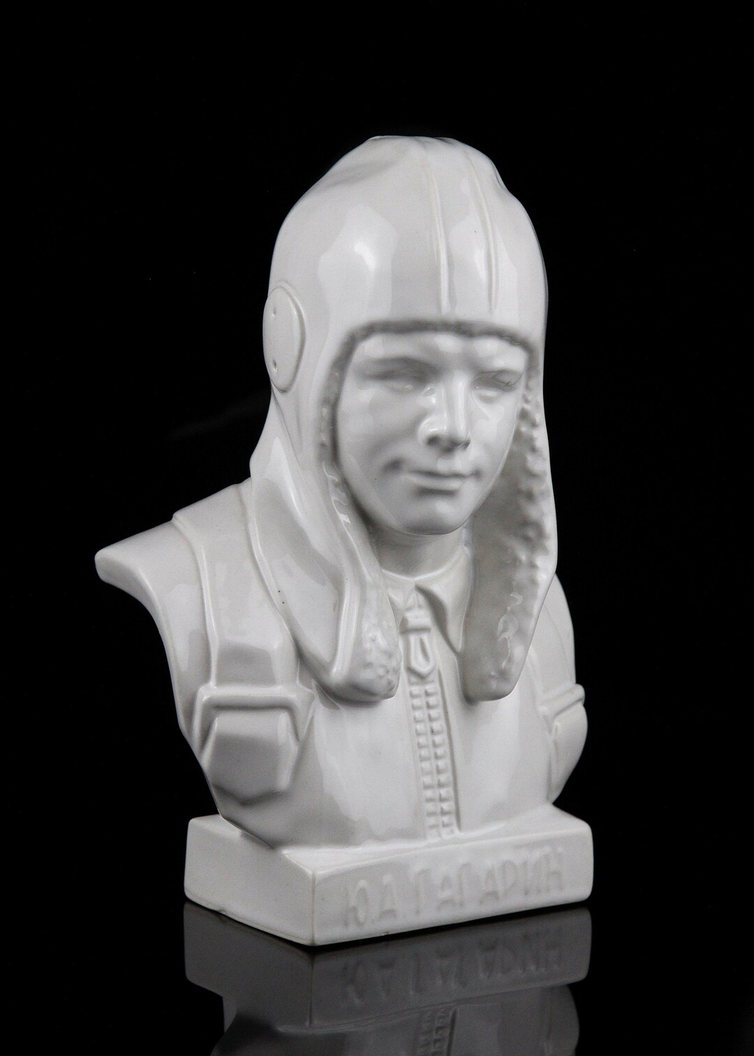 Yuri Gagarin Soviet Cosmonaut RARE Vintage Soviet Bust Statue Figure ...