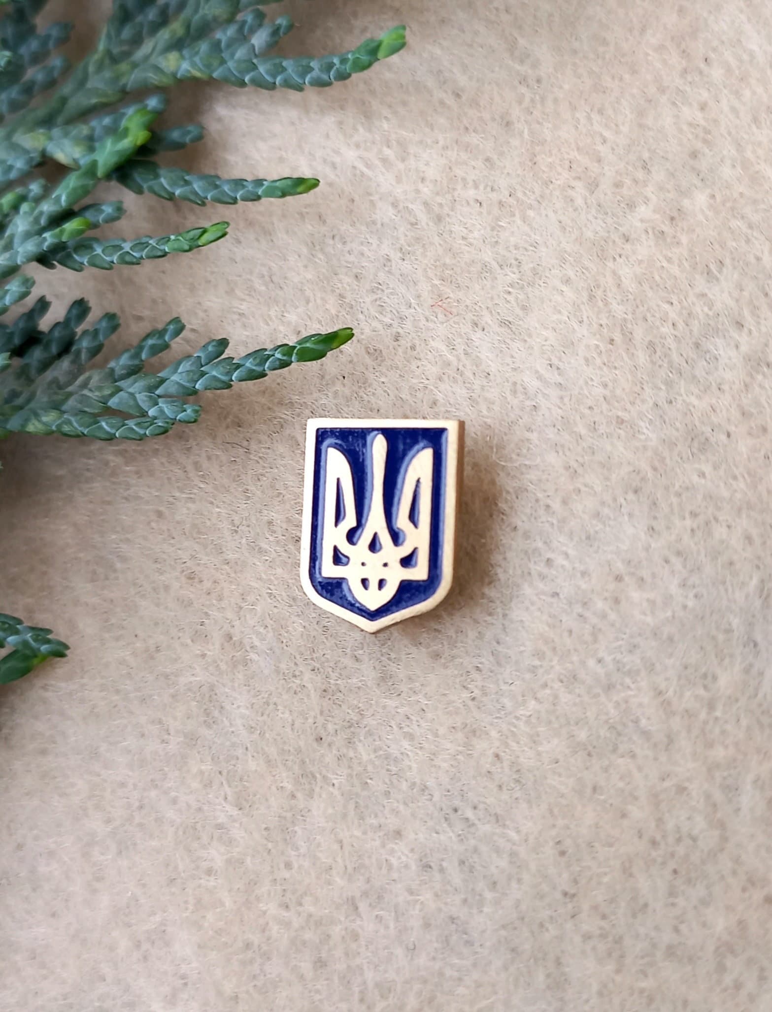Small Lapel Pin Trident, Ukrainian Tryzub, Emblem of Ukraine ...