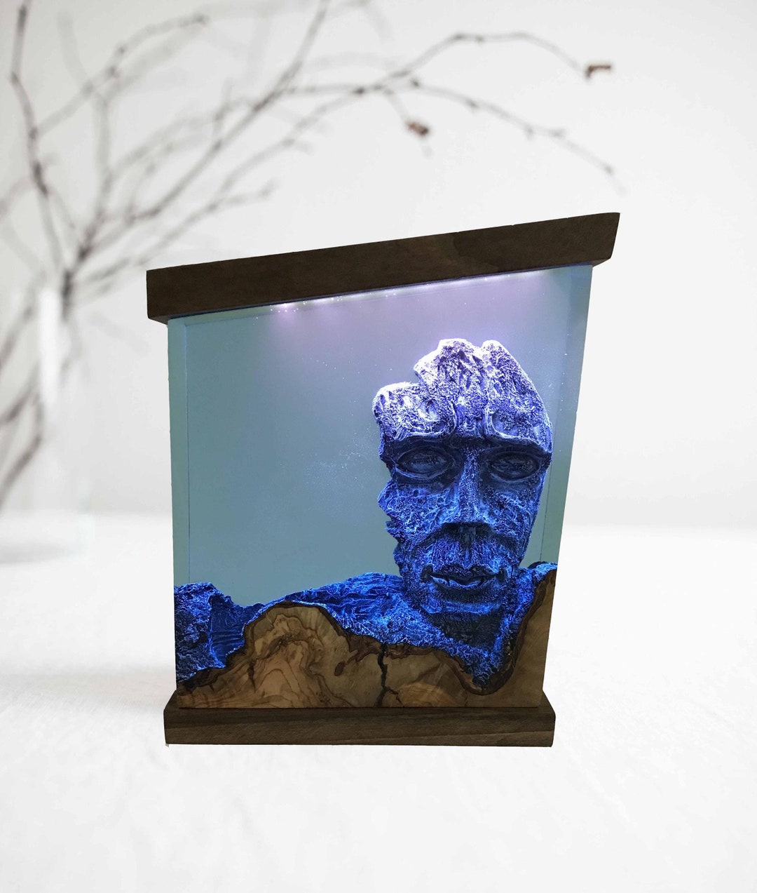 Handcrafted Resin Art Lamp – Unique Abstract Face Sculpture With LED ...