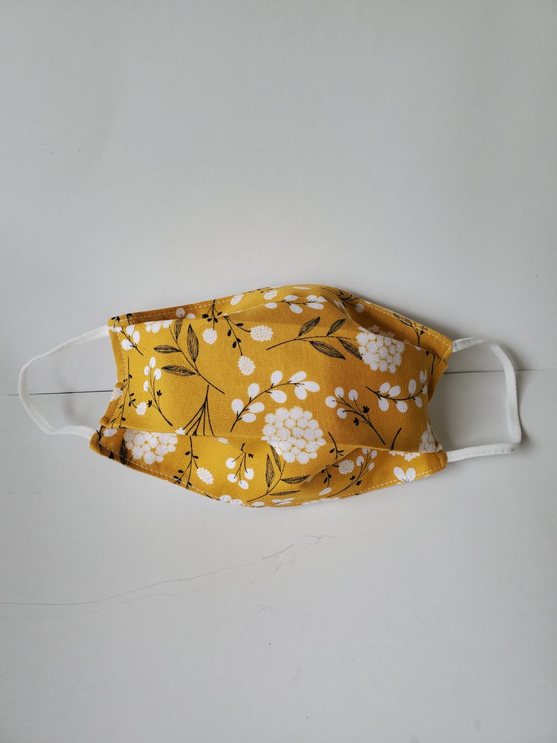 Mustard yellow Floral Face Mask 100% cotton. Reusable and - Etsy.de