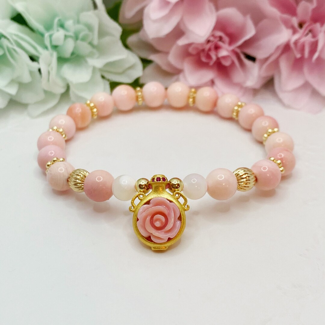 Queen Conch Shell Rose Bracelect - Etsy