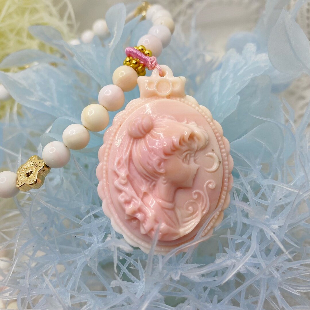 Queen Conch Shell Sailor Moon Necklace - Etsy
