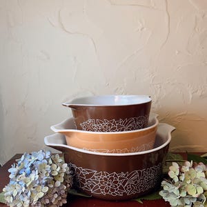 RARE PYREX Woodland Pattern Handled Bowl Set (set of 3) - Etsy